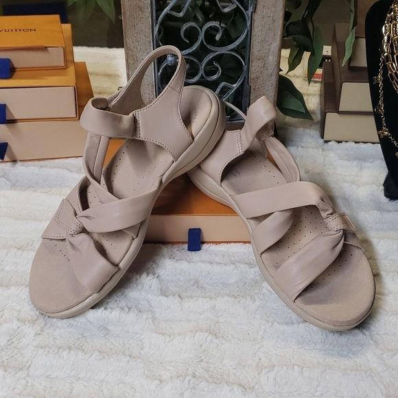 Clarks | Shoes | Clarks Collection Sandals | Poshmark